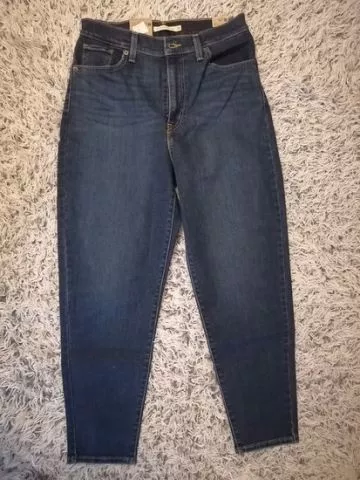 Levis farmerke mom fit