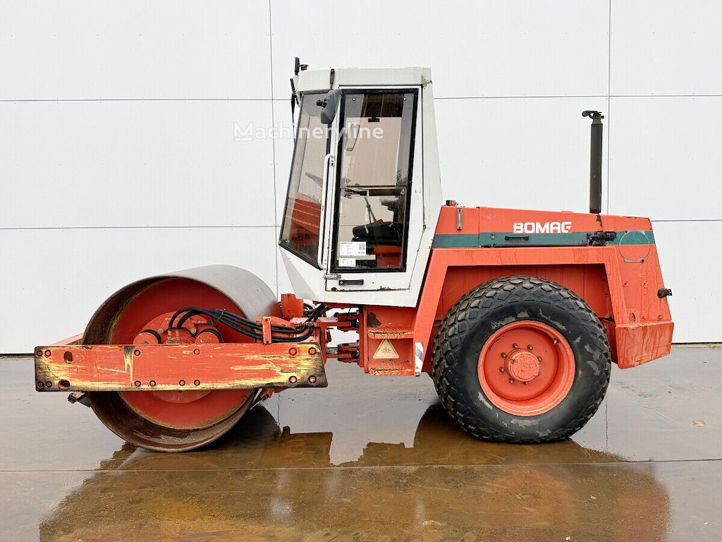 BOMAG BW172D kompaktor s jednim valjkom