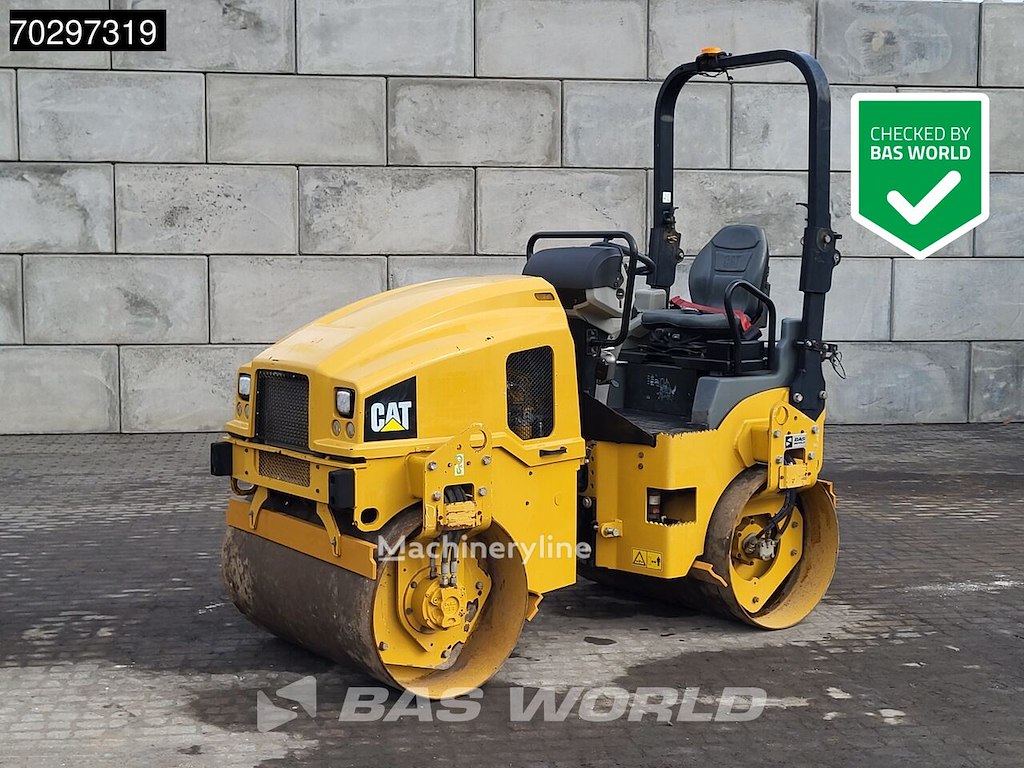 Caterpillar CB2.7 valjak za asfalt