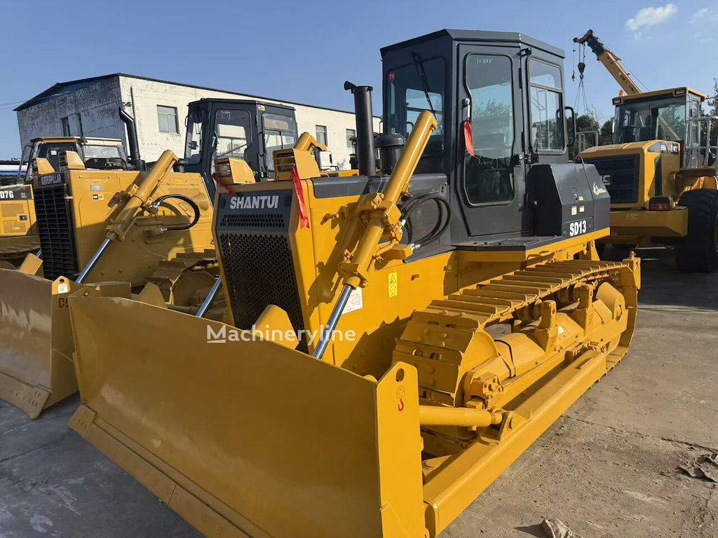 Shantui SD13 buldožer