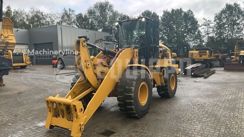 Caterpillar 930M prednji utovarivač