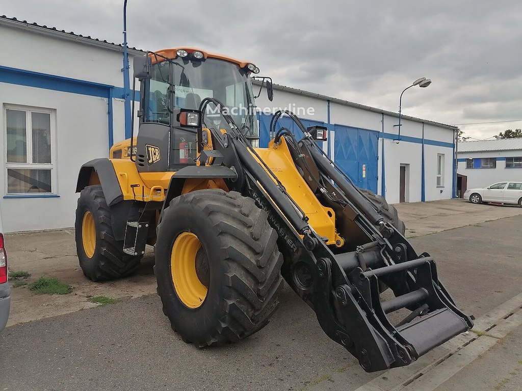 JCB 426e HT Agri prednji utovarivač