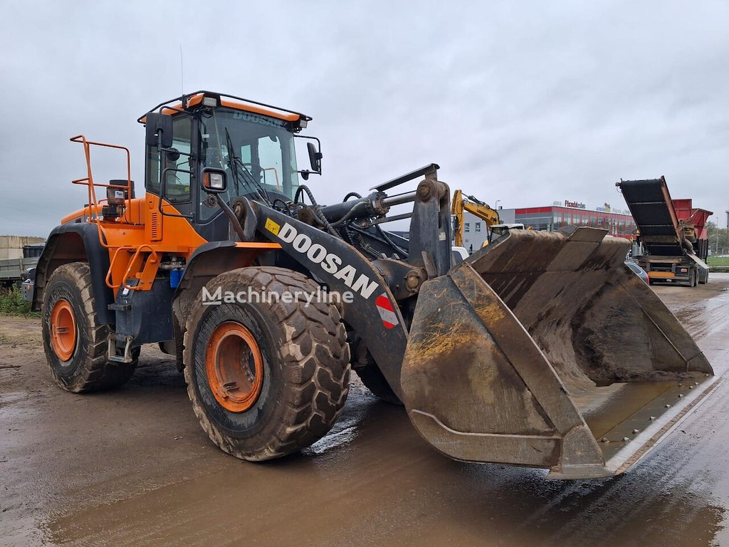 Doosan DL420 prednji utovarivač