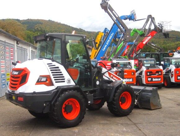 Bobcat L 85 prednji utovarivač