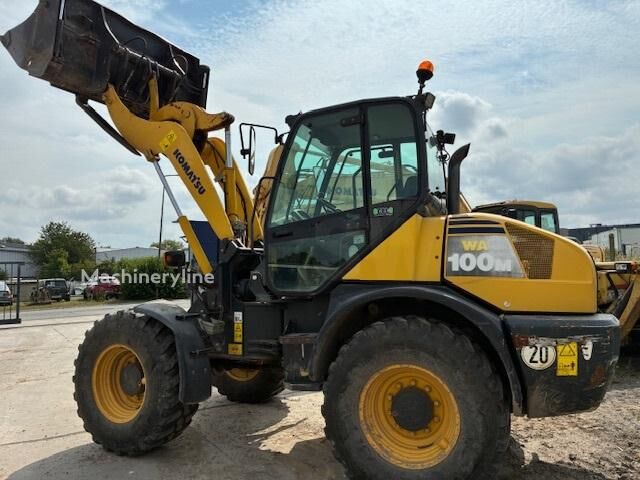 Komatsu WA100M6 prednji utovarivač