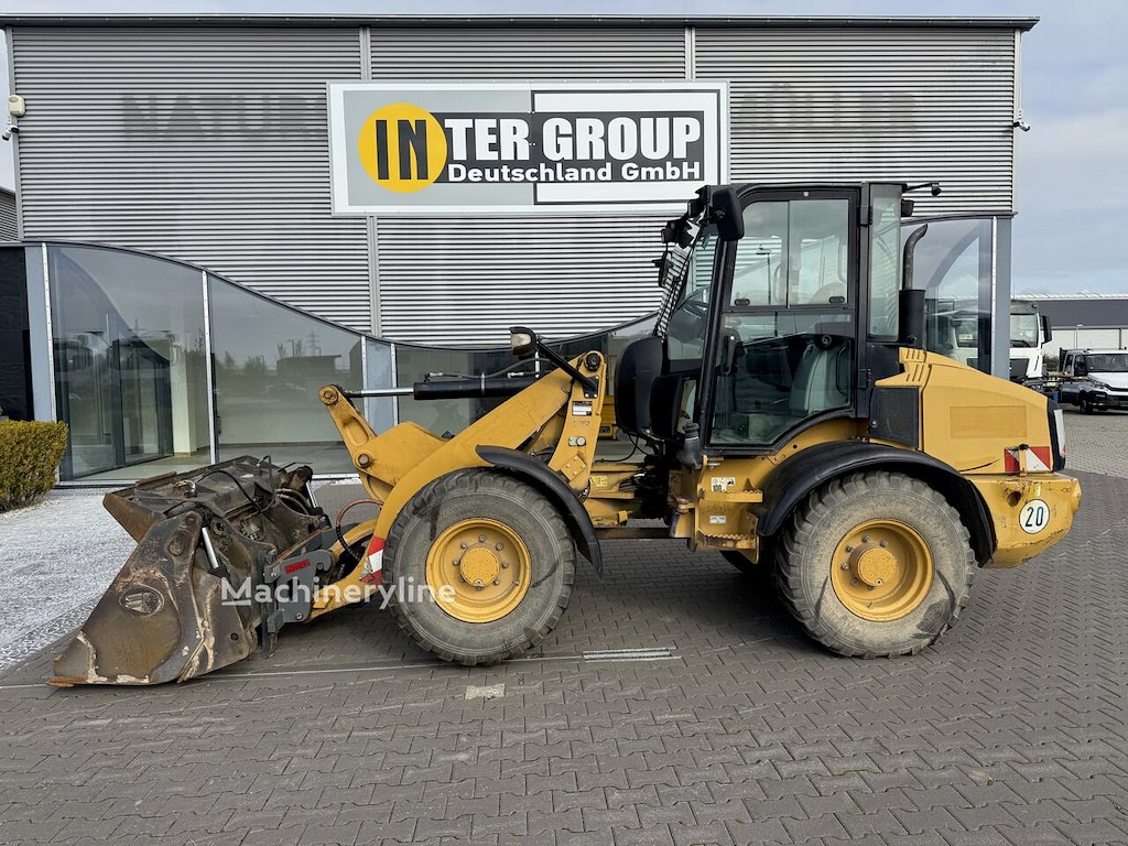 Caterpillar 908H prednji utovarivač