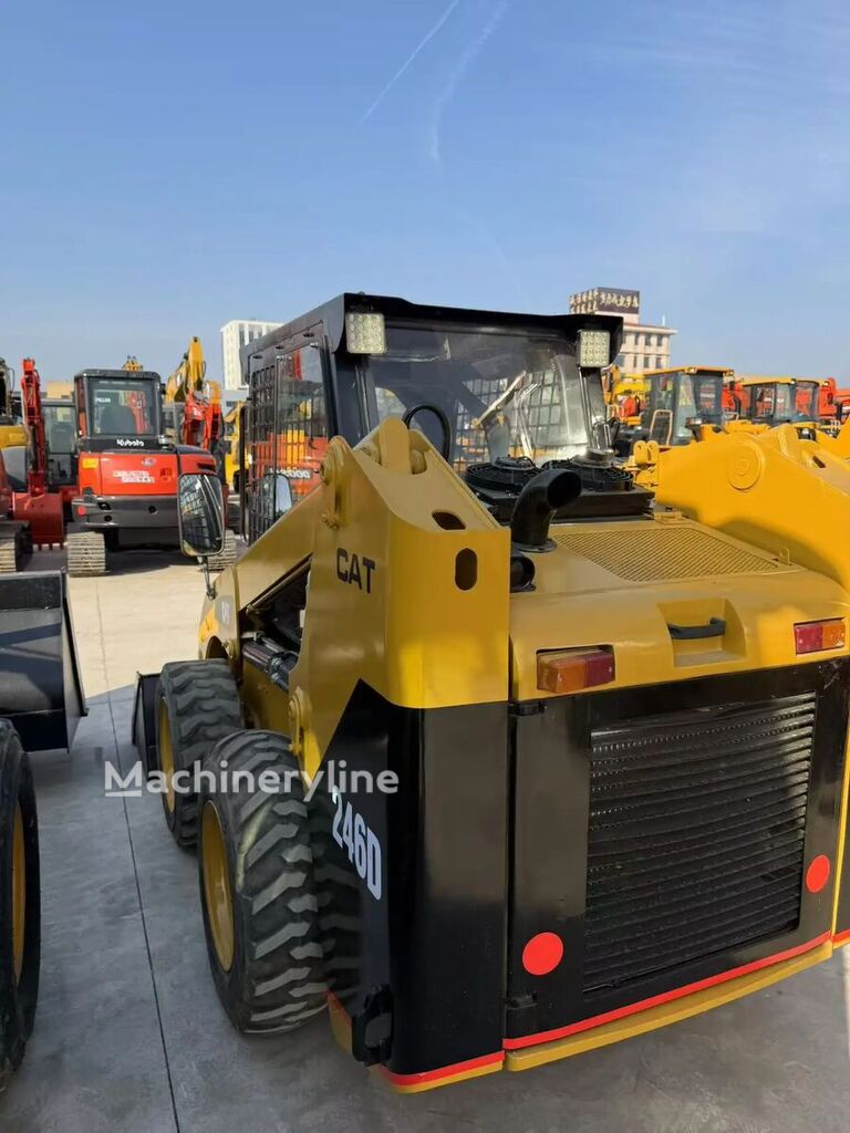 Caterpillar 246D mini utovarivač
