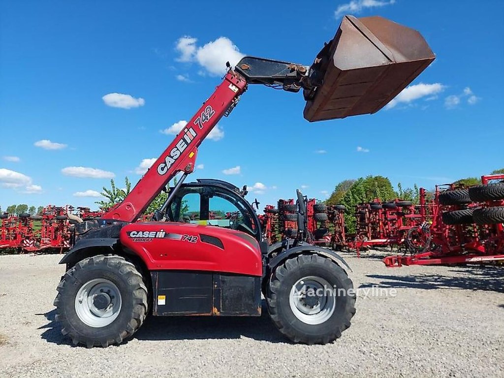 Case IH Farmlift 742 teleskopski utovarivač