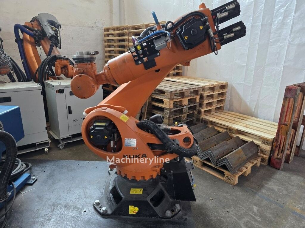 KUKA KR120 R2500 pro mit Kräutner DKP1 Drehkipptisch industrijski robot