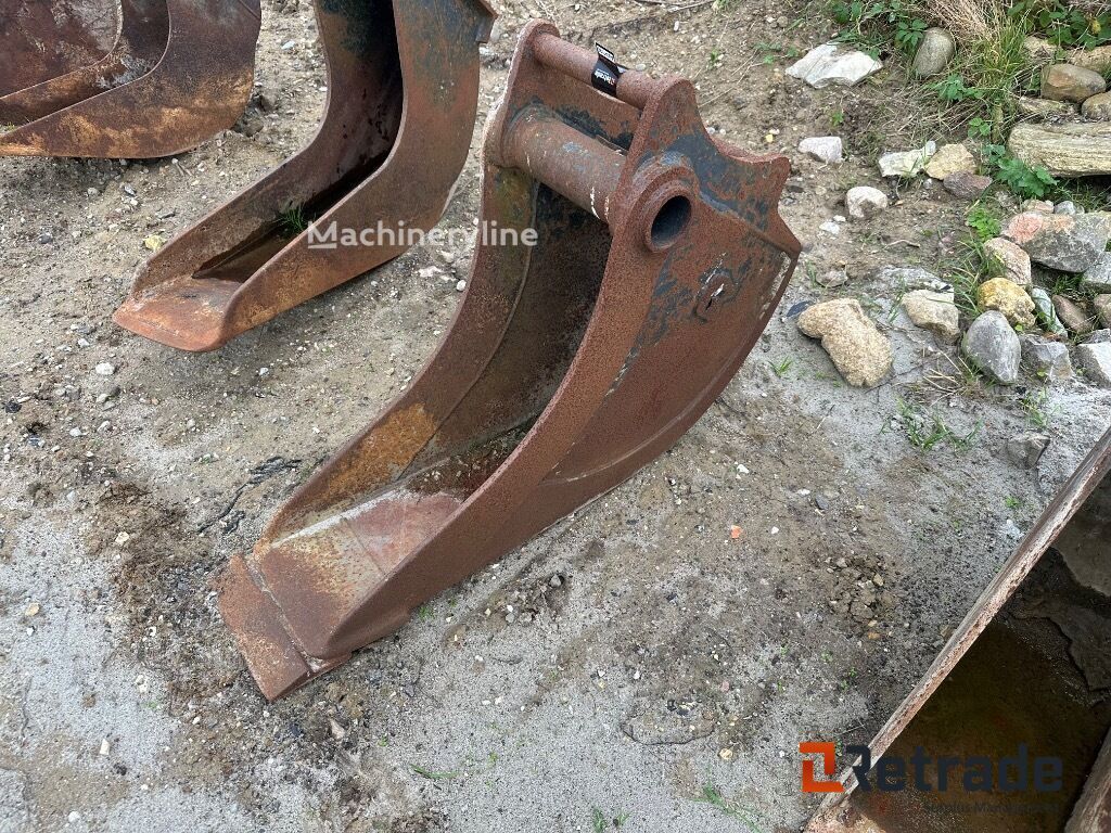 Prodaje se Rendeskovl 40 cm kašiku za mini bager na aukciji