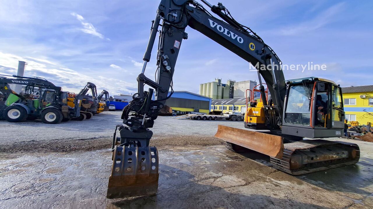 Volvo ECR235EL bager guseničar