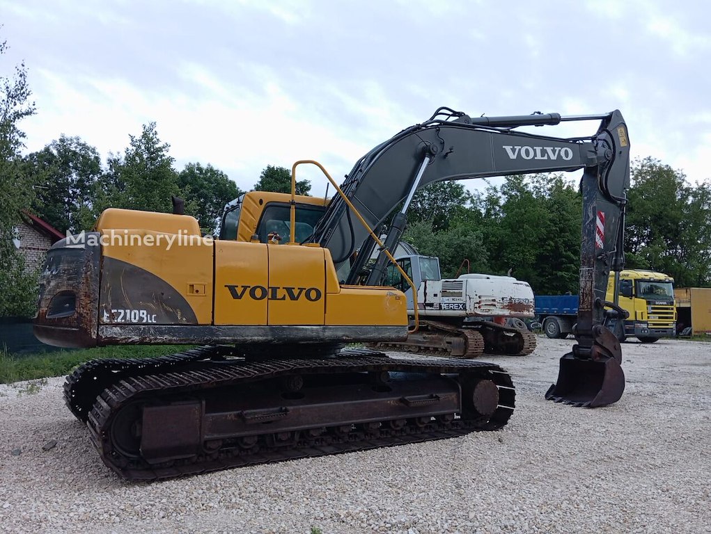 Volvo EC 210 BLc bager guseničar