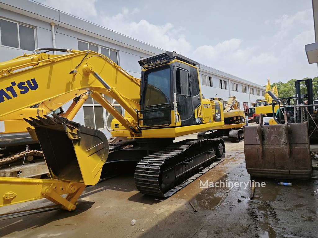 Komatsu pc220 bager guseničar