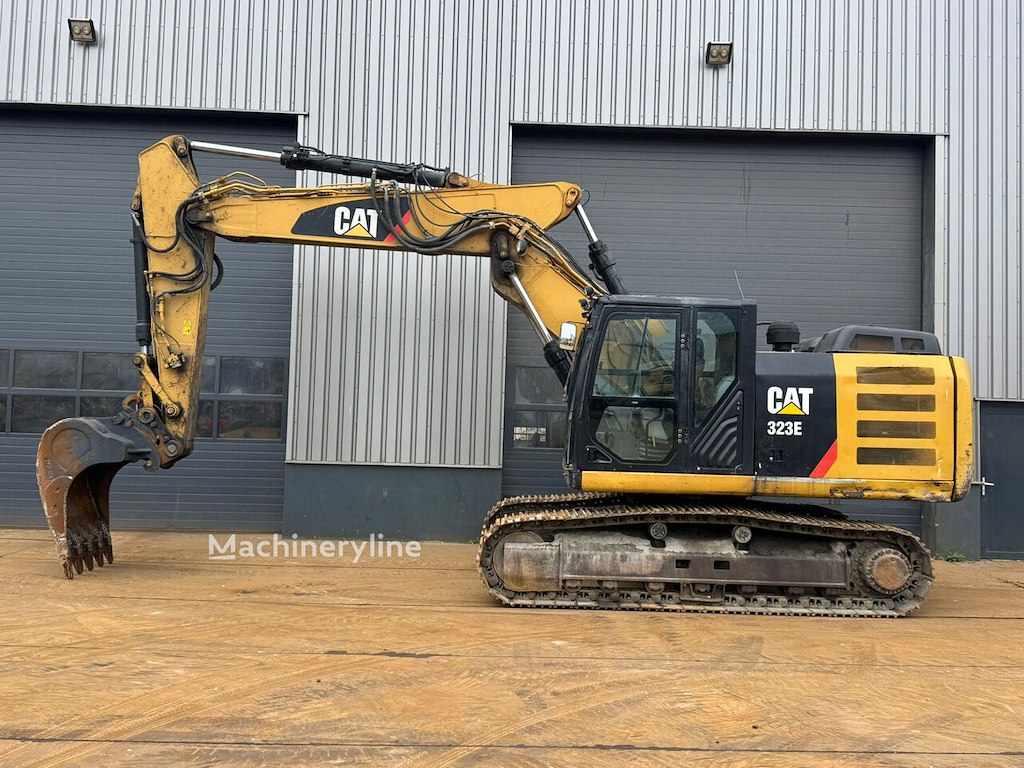 Caterpillar 323E bager guseničar