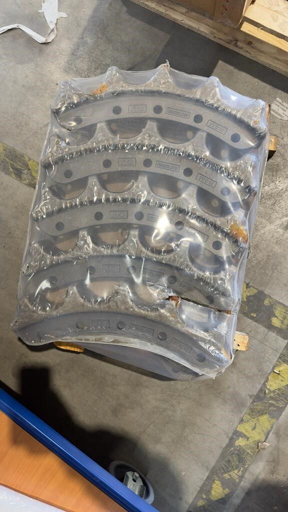 DRIVE RIM 10100657 vešanje - drugi rezervni deo za Liebherr LR634, LU755, PR734 utovarivača guseničara