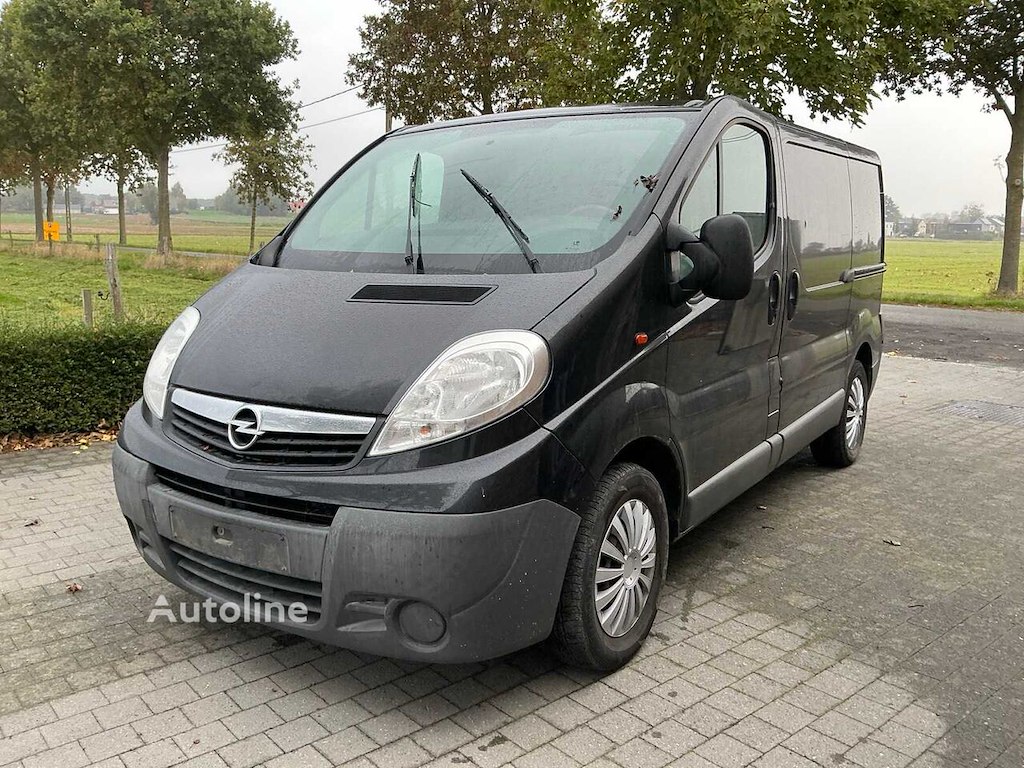Prodaje se Opel Vivaro minibus furgon na aukciji