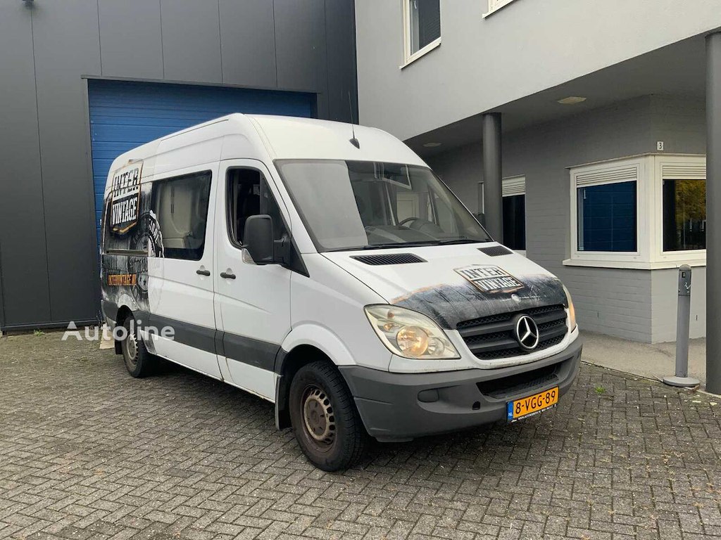Prodaje se Mercedes-Benz Sprinter minibus furgon na aukciji