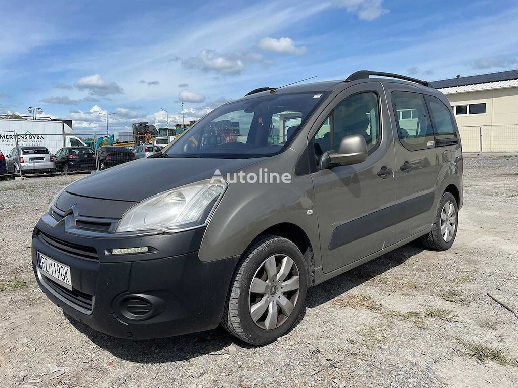 Prodaje se Citroen BERLINGO 1.6 HDI XTR laki furgon na aukciji