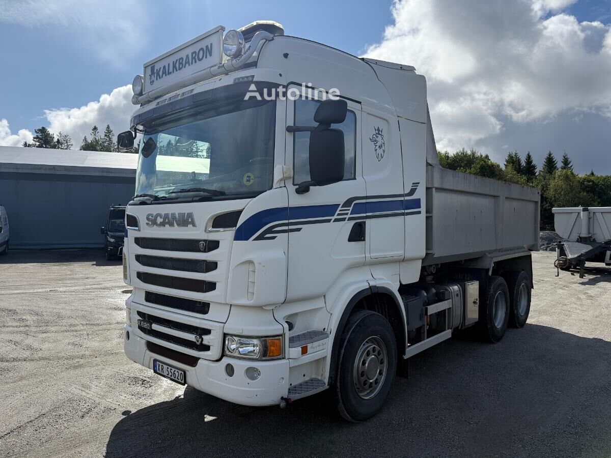 Prodaje se Scania R620 6X4 Tippbil med 2005 Carnehl trippelkjerre kiper na aukciji