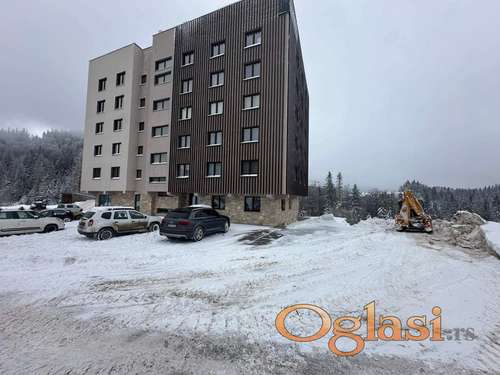 Nov,neopremljen dvosoban apartman Jahorina