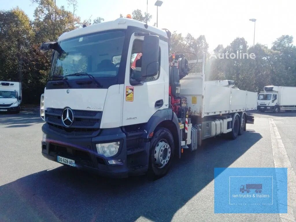 Mercedes-Benz Antos 2540 NLG 6X2 FASSI F165A EURO 6 kamion s ravnom platformom