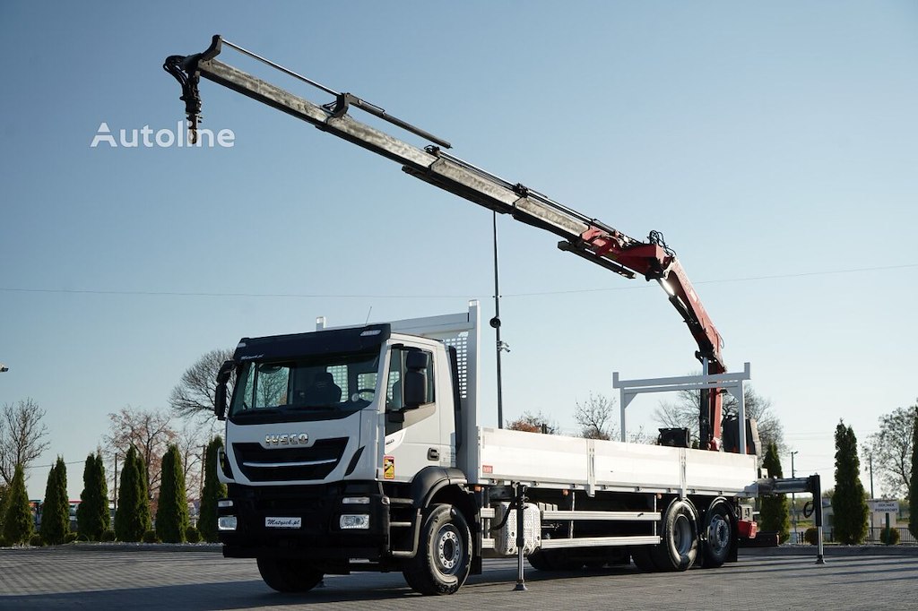 IVECO STRALIS 460 kamion s ravnom platformom