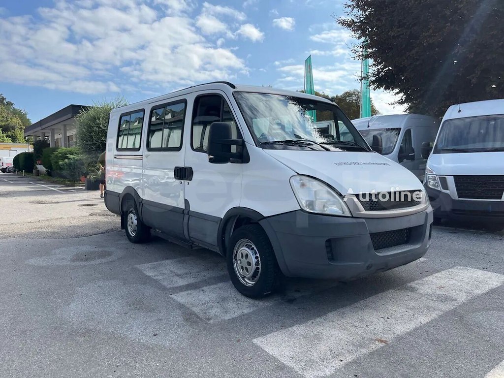 IVECO Daily putnički minibus