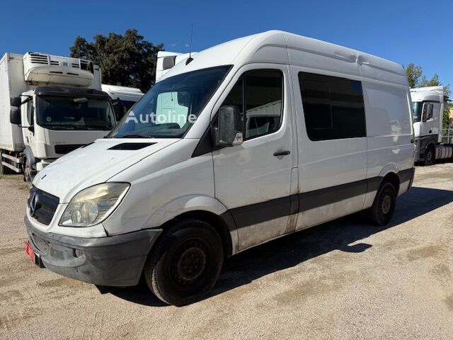 Mercedes-Benz kombi minibus