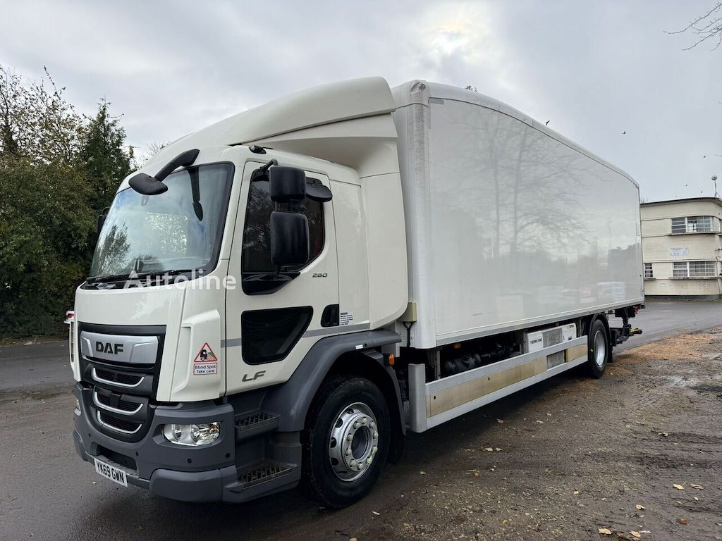 DAF LF kamion furgon