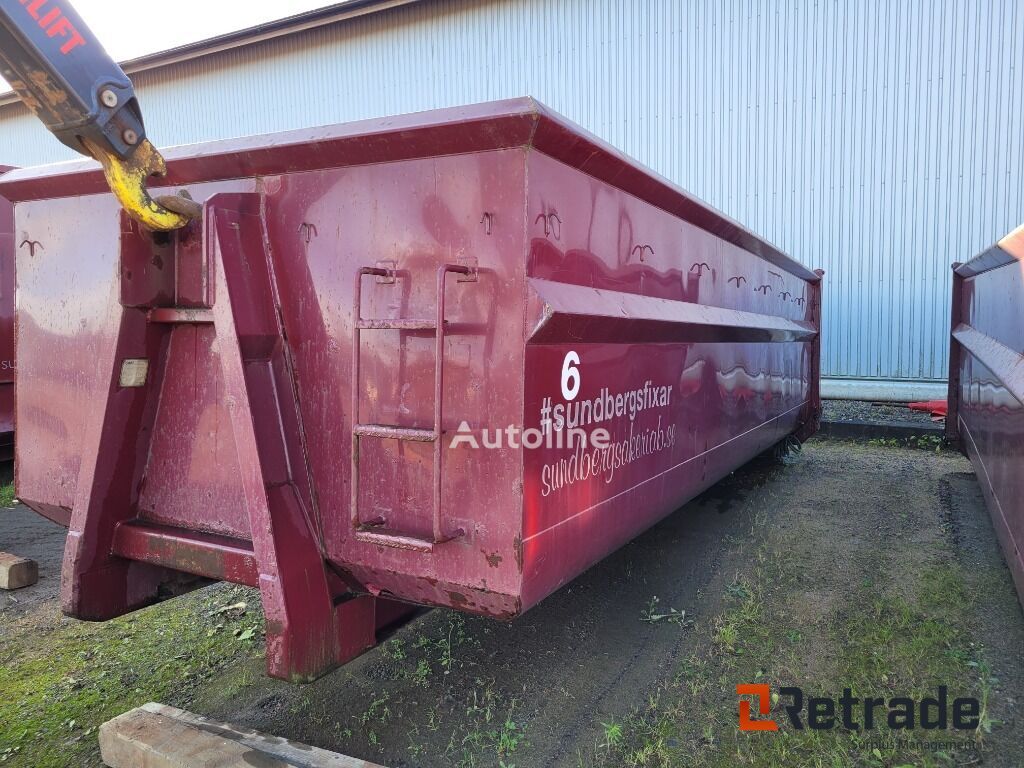 Prodaje se CMT OPT226 karoseriju kipera na aukciji