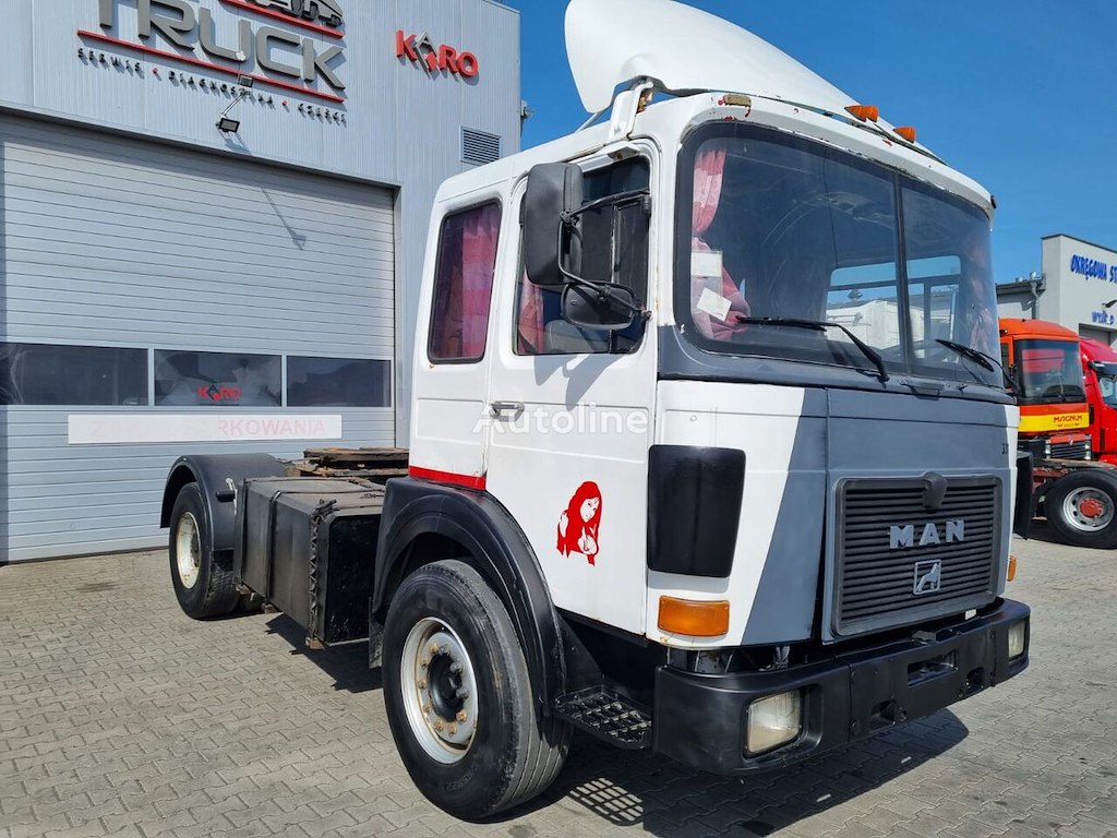 MAN 19.331,full Steel ,Manual Pumpe 6 cylinders tegljač