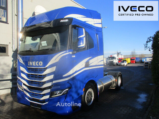 IVECO AS440S46T/P 2LNG tegljač