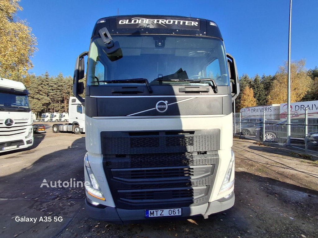 Prodaje se Volvo FH460 tegljač na aukciji