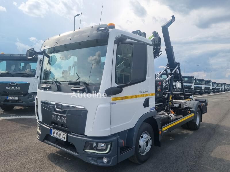 Novi MAN TGL 12.220 kamion rol kiper
