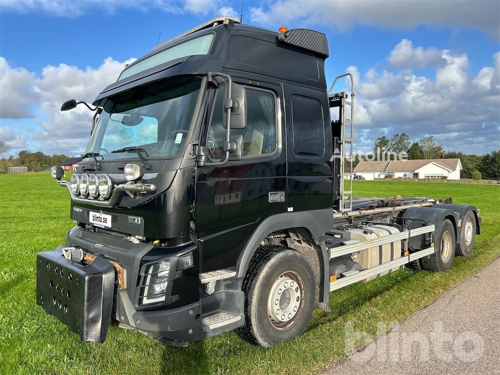 Prodaje se Volvo FMX460 rol kiper sa kukom na aukciji