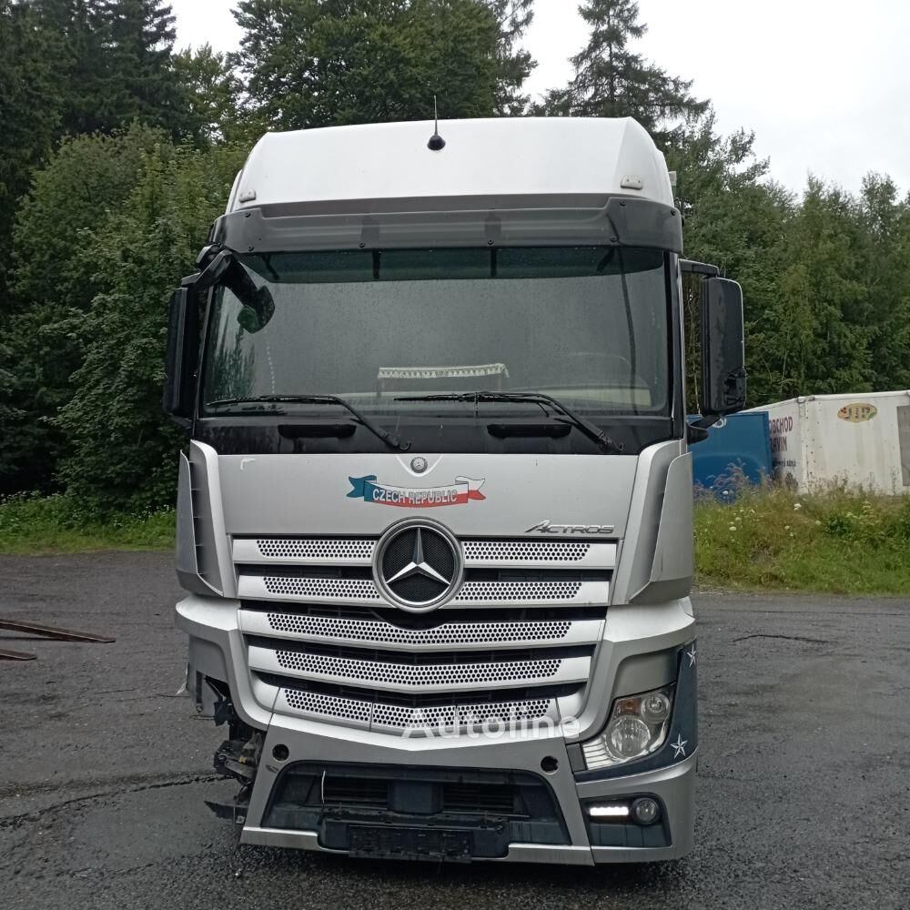 Mercedes-Benz Actros kamion sa klizna zavesa cerada