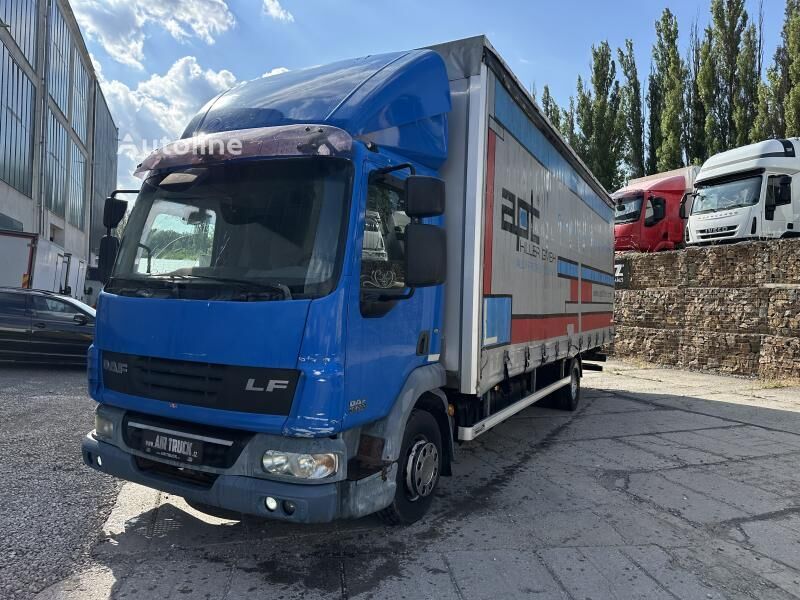DAF LF 45.220 kamion sa klizna zavesa cerada