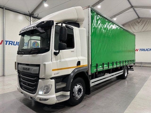DAF CF 260 kamion sa klizna zavesa cerada