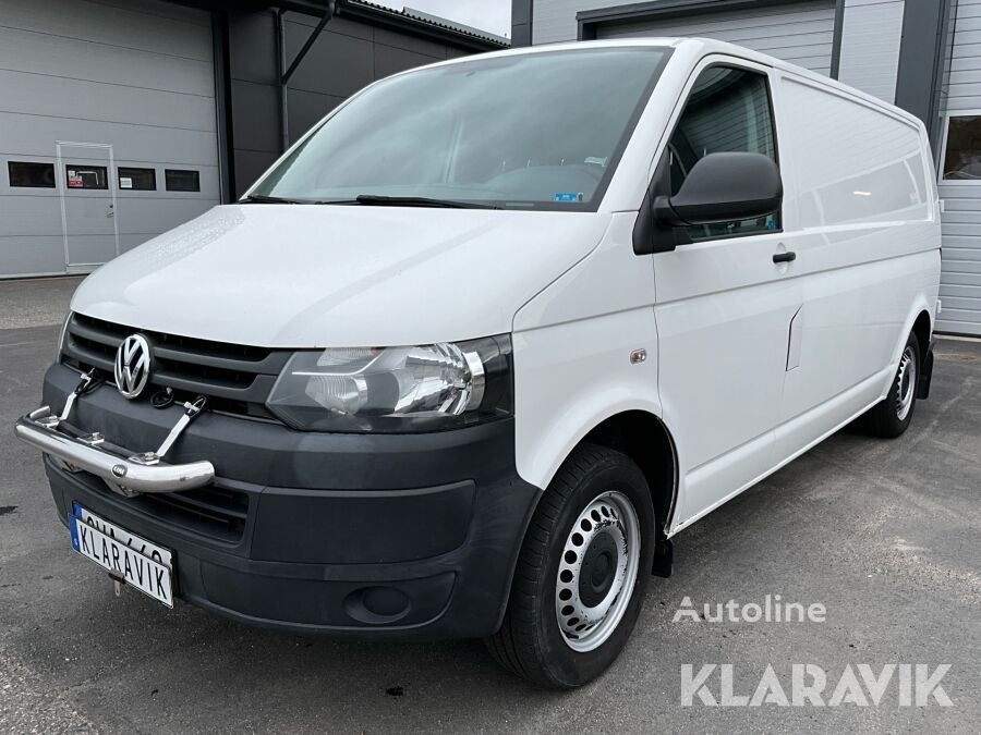 Prodaje se Volkswagen Transporter kamion s ravnom platformom < 3.5t na aukciji