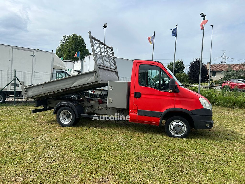 IVECO Daily 35C13 kamion kiper < 3.5t