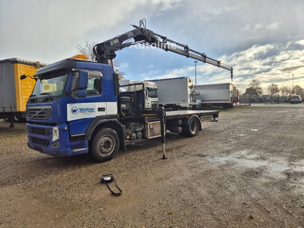 Volvo FM 330 4x2 // Hiab 122 ES-4 HIDUO // kamion platforma