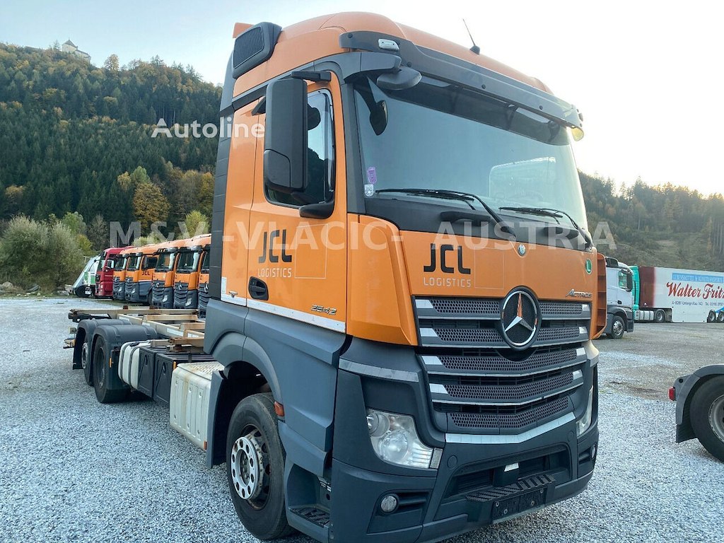 Mercedes-Benz 2542 vozilo za prevoz kontejnera