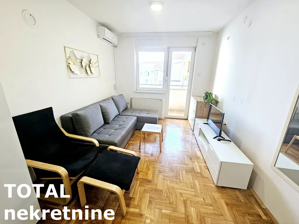 Stan,NOVI SAD,BULEVAR PATRIJARHA PAVLA,kv: 26.00, € 83000, ID: 1101349