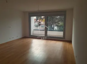 Izdavanje Stan - Beograd, Voždovac: Voždovačka crkva - FON - Saobraćajni fakultet