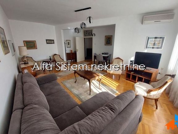 Vračar, Centar, 3.0 stan, 83m2, 1000 EUR, ID 23589