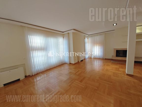 #15127, Izdavanje, Kuća, DEDINJE, 3900 EUR