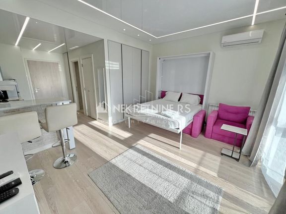 BW Libera, veliki studio, kompletno namešten ID#4108