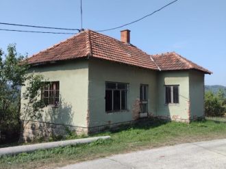 80m² 10.000€
Gornji Milanovac, Trudelj