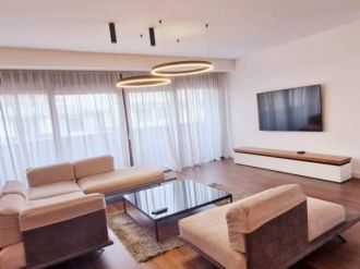140m² 3.200€
Beograd, Vračar, Hram Svetog Save, Cetvorosoban lux stan, cena sa troskovima, 2 garazna mesta