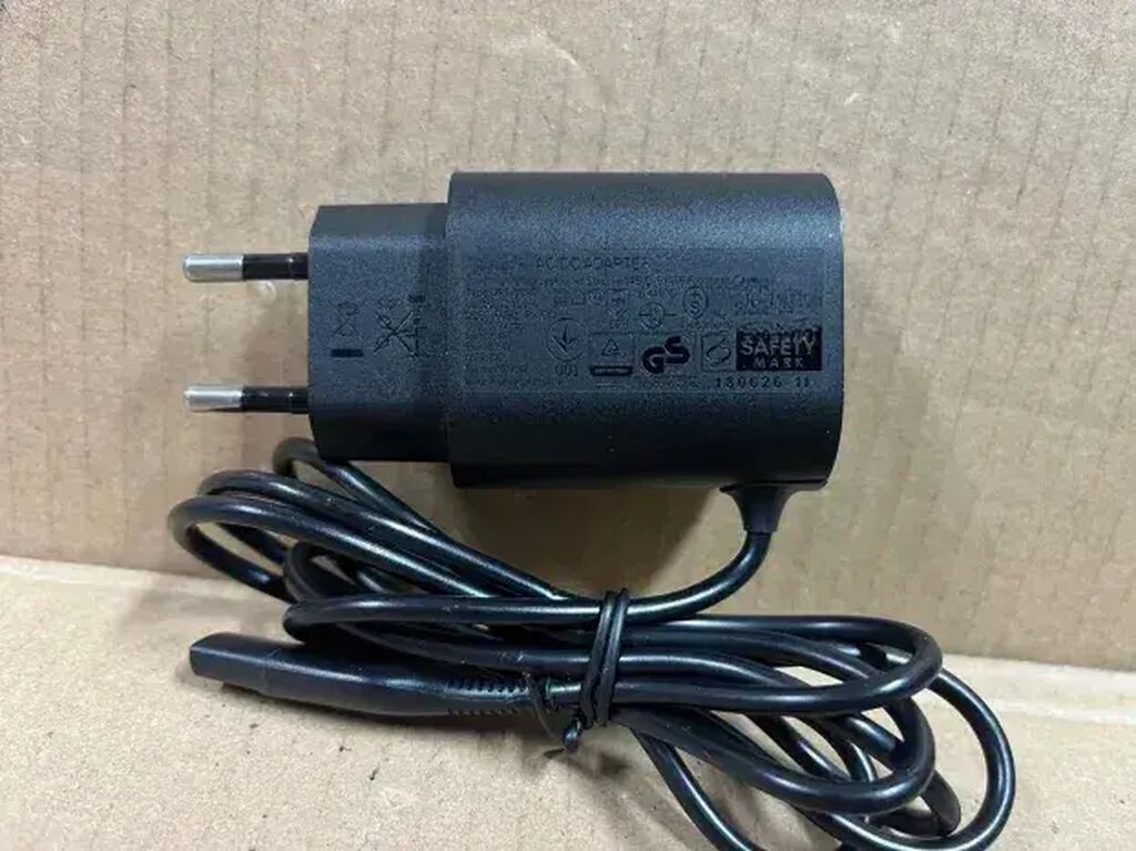 Orginalni punjač za BRAUN aparat; AC/DC ADAPTER; Model: 491-5698;